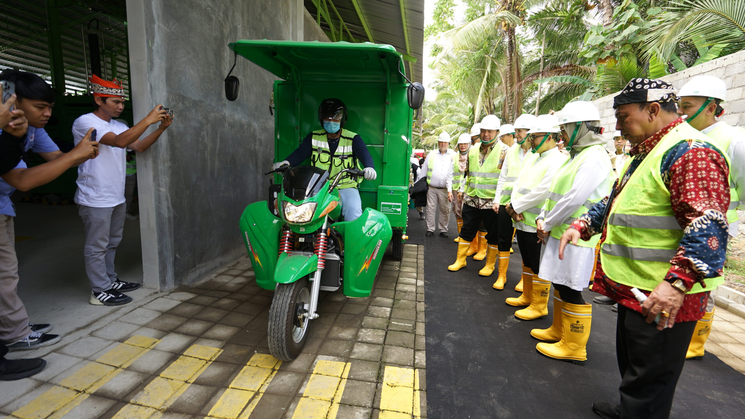 Project STOP - new material recovery facility for waste and plastics