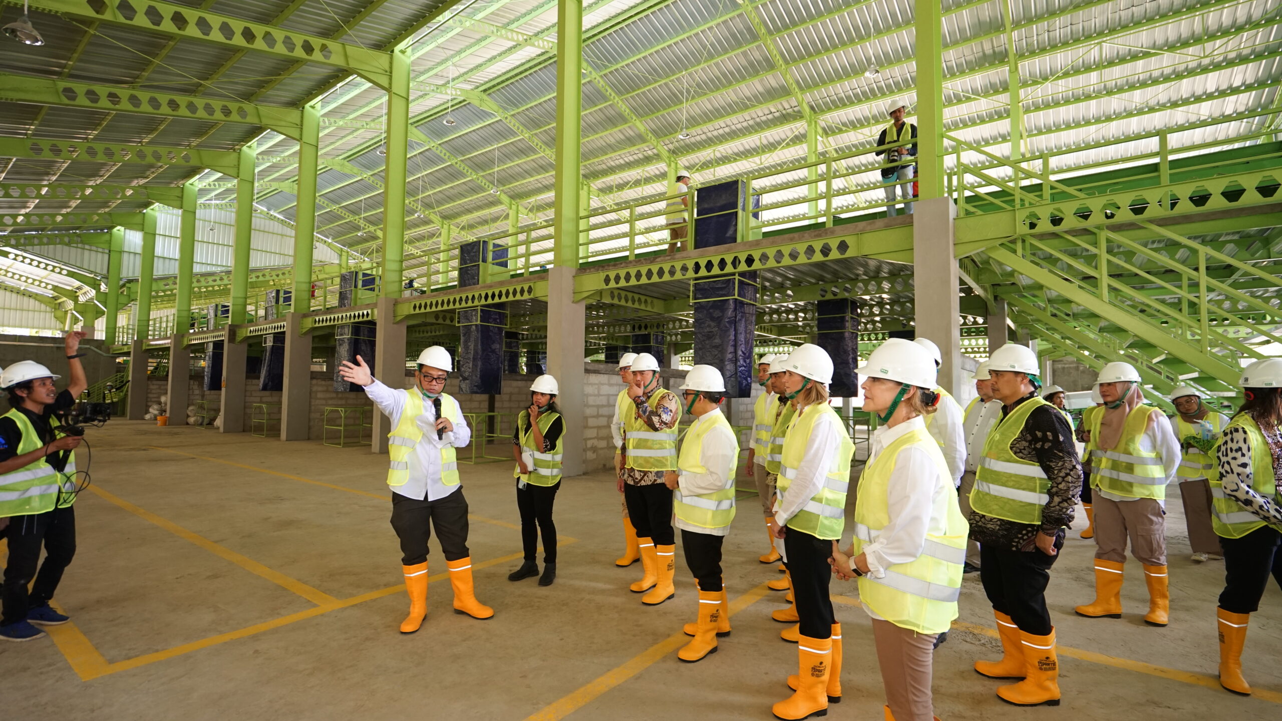 Project STOP - new material recovery facility for waste and plastics